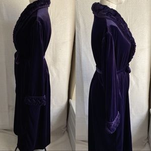 Vintage | Intimates & Sleepwear | Vintage Ml Velvet Robe Purple Velour ...